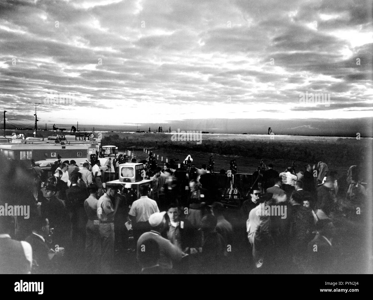 (20 Feb. 1962) --- During the early hours of dawn, newsmen ...