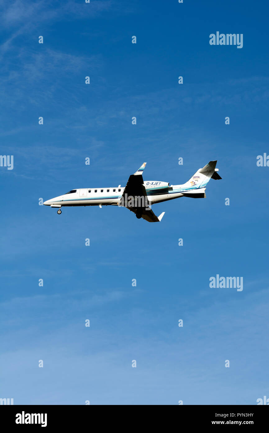 Learjet aircraft hi-res stock photography and images - Alamy