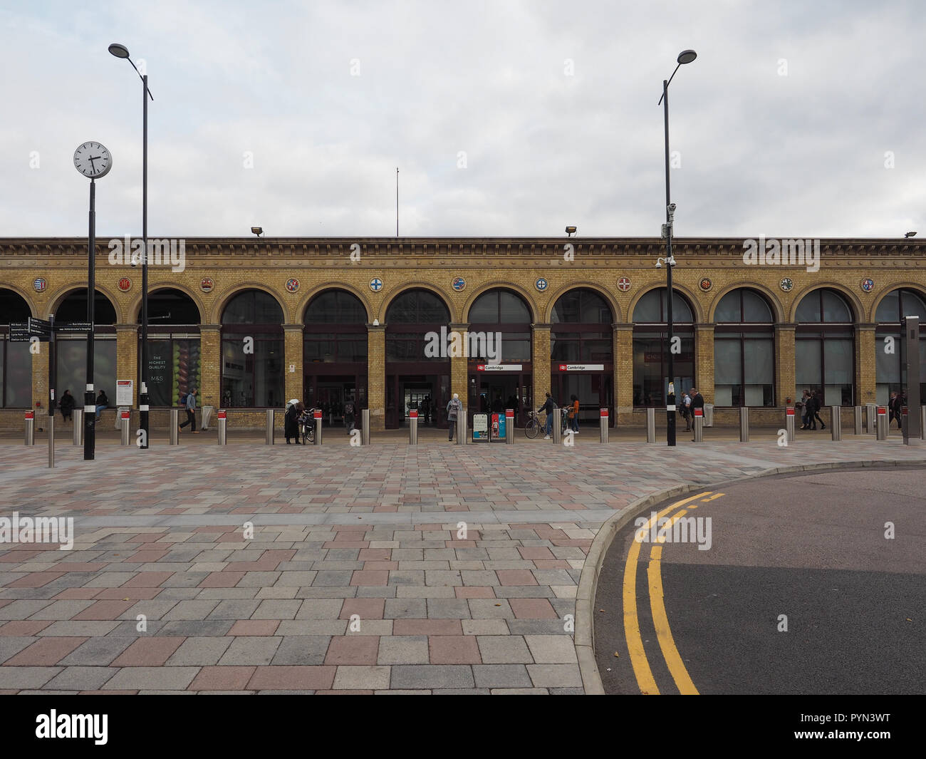 CAMBRIDGE, UK - CIRCA OCTOBER 2018: Cambridge railway station Stock ...