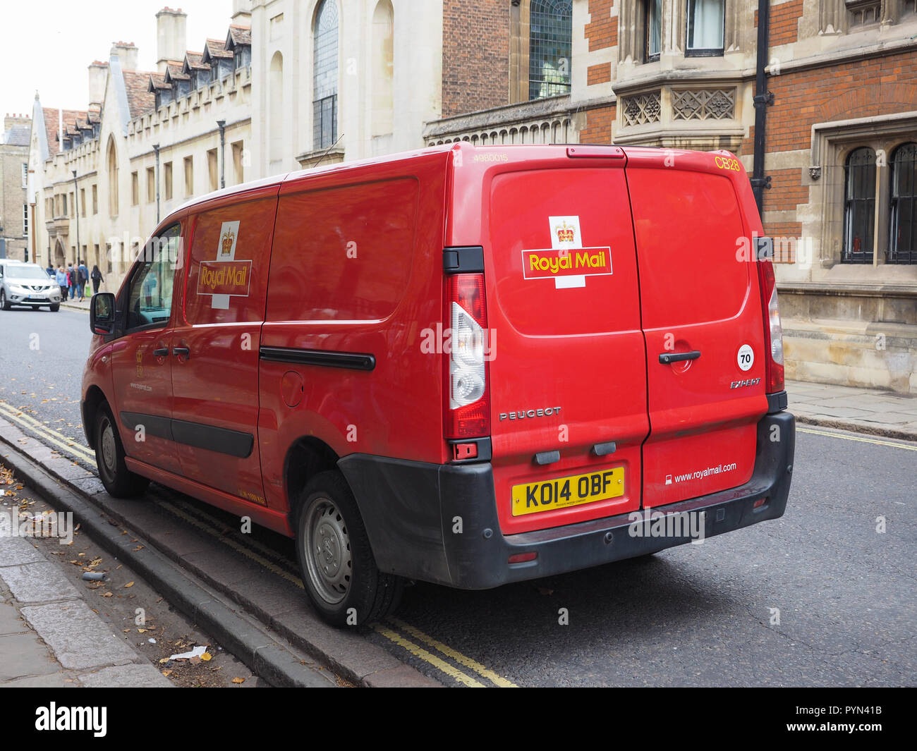 CAMBRIDGE, UK - CIRCA OCTOBER 2018: Red Royal Mail van Stock Photo - Alamy