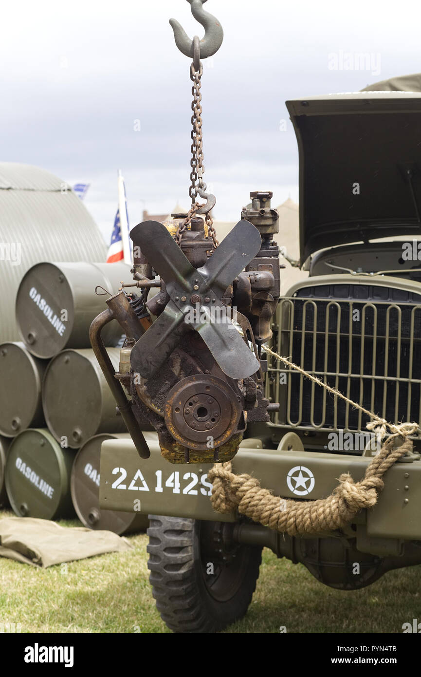 Jeep willys engine hi-res stock photography and images - Alamy