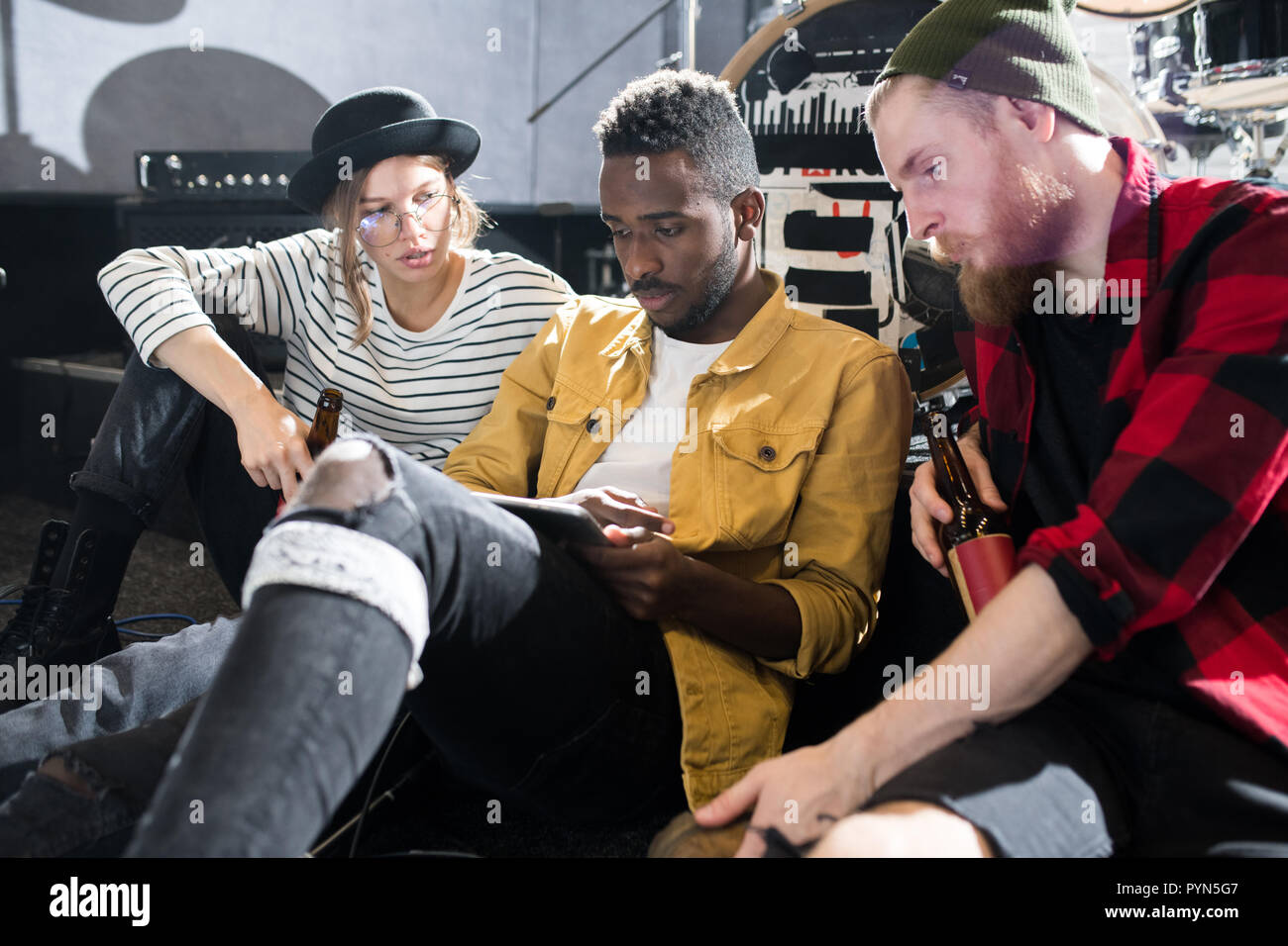 Young People Chilling Out Stock Photo - Alamy