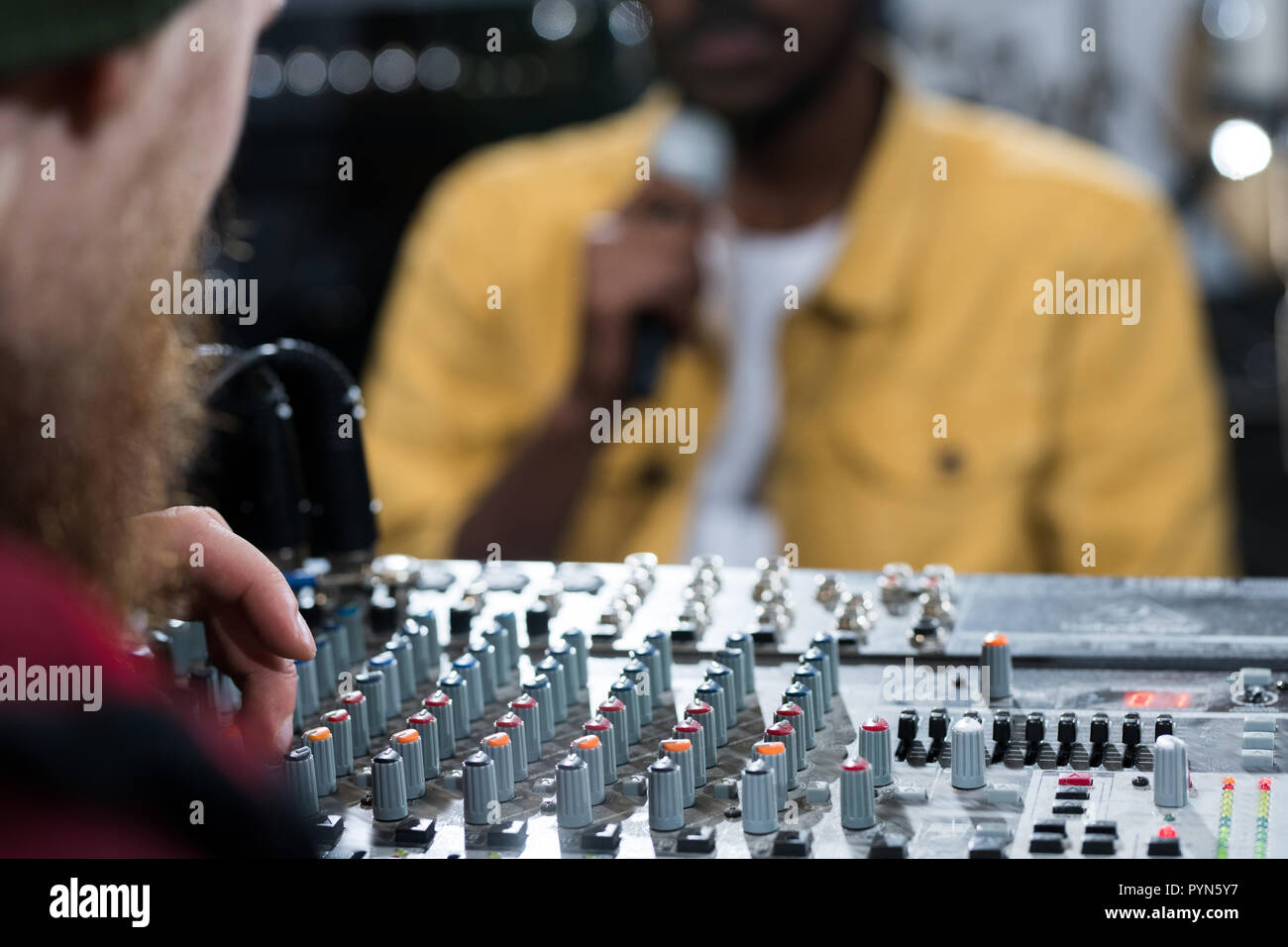 Check sound hi-res stock photography and images - Alamy
