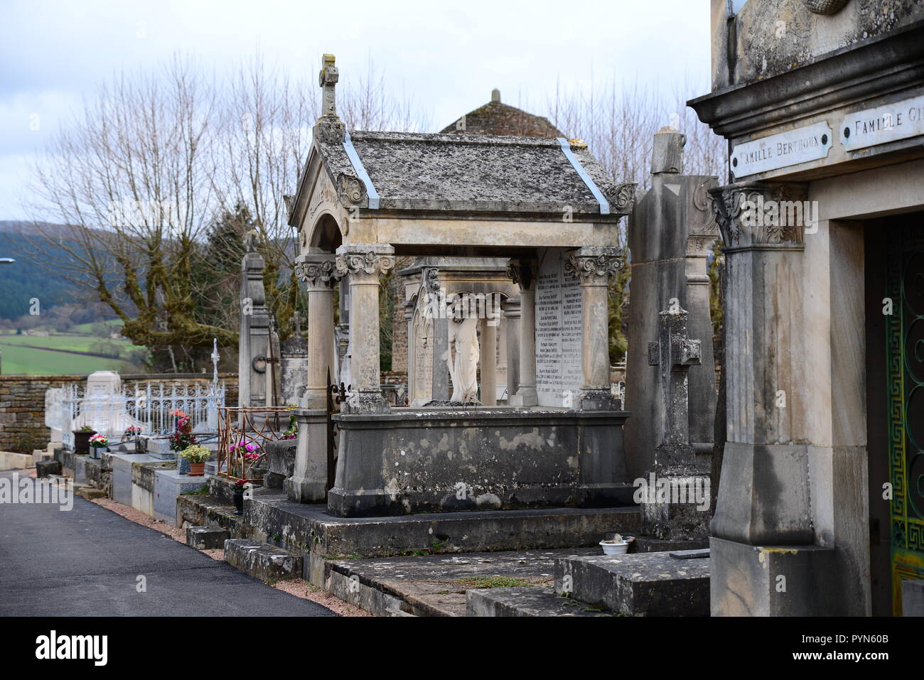 French national cemetery hi-res stock photography and images - Alamy