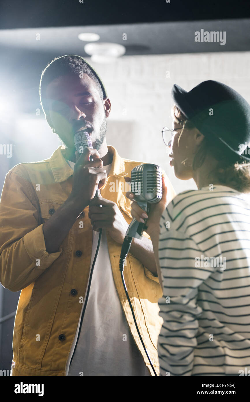 African american artist couple hi-res stock photography and images - Alamy