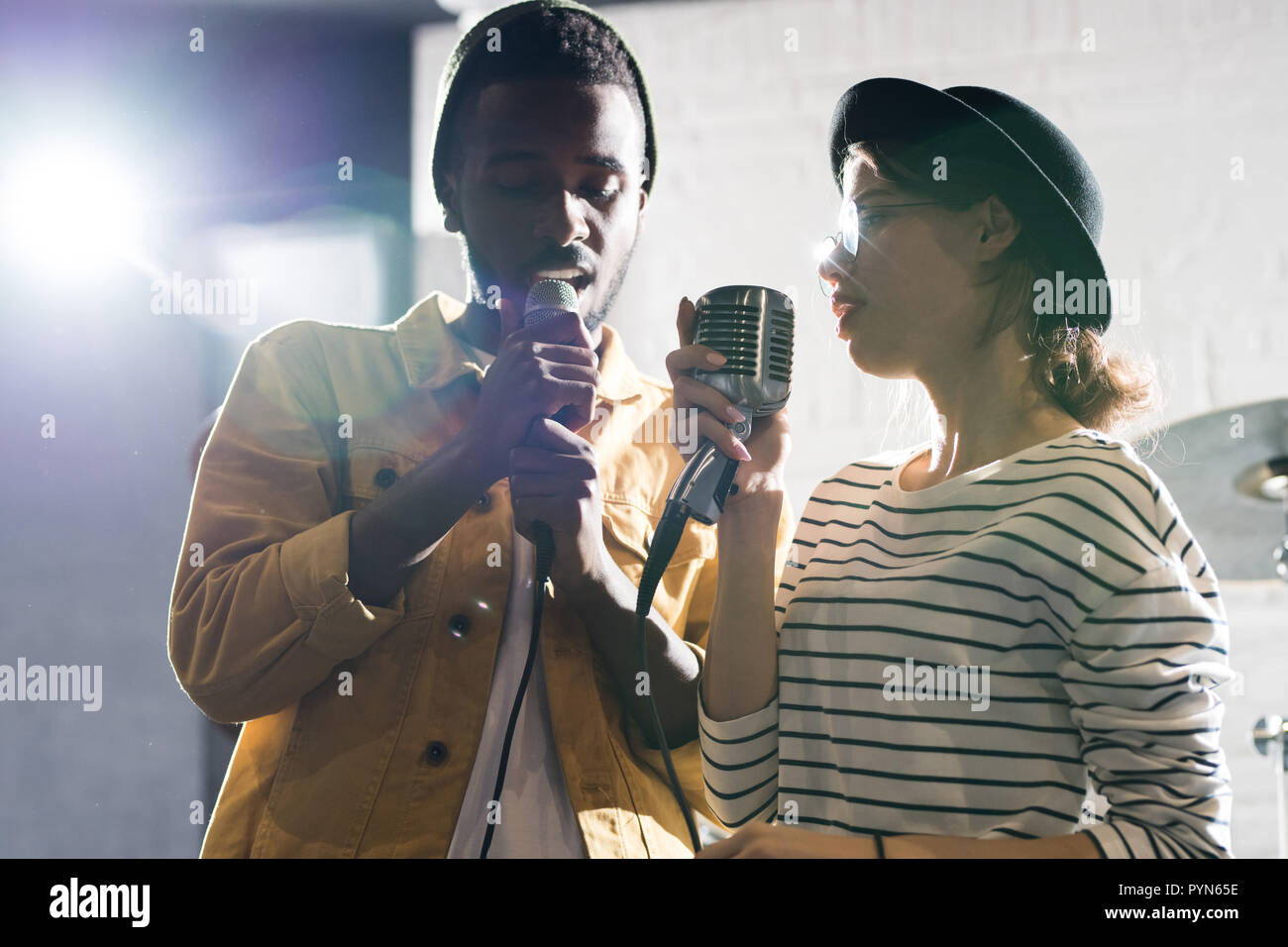 Couple performing on stage hi-res stock photography and images - Alamy