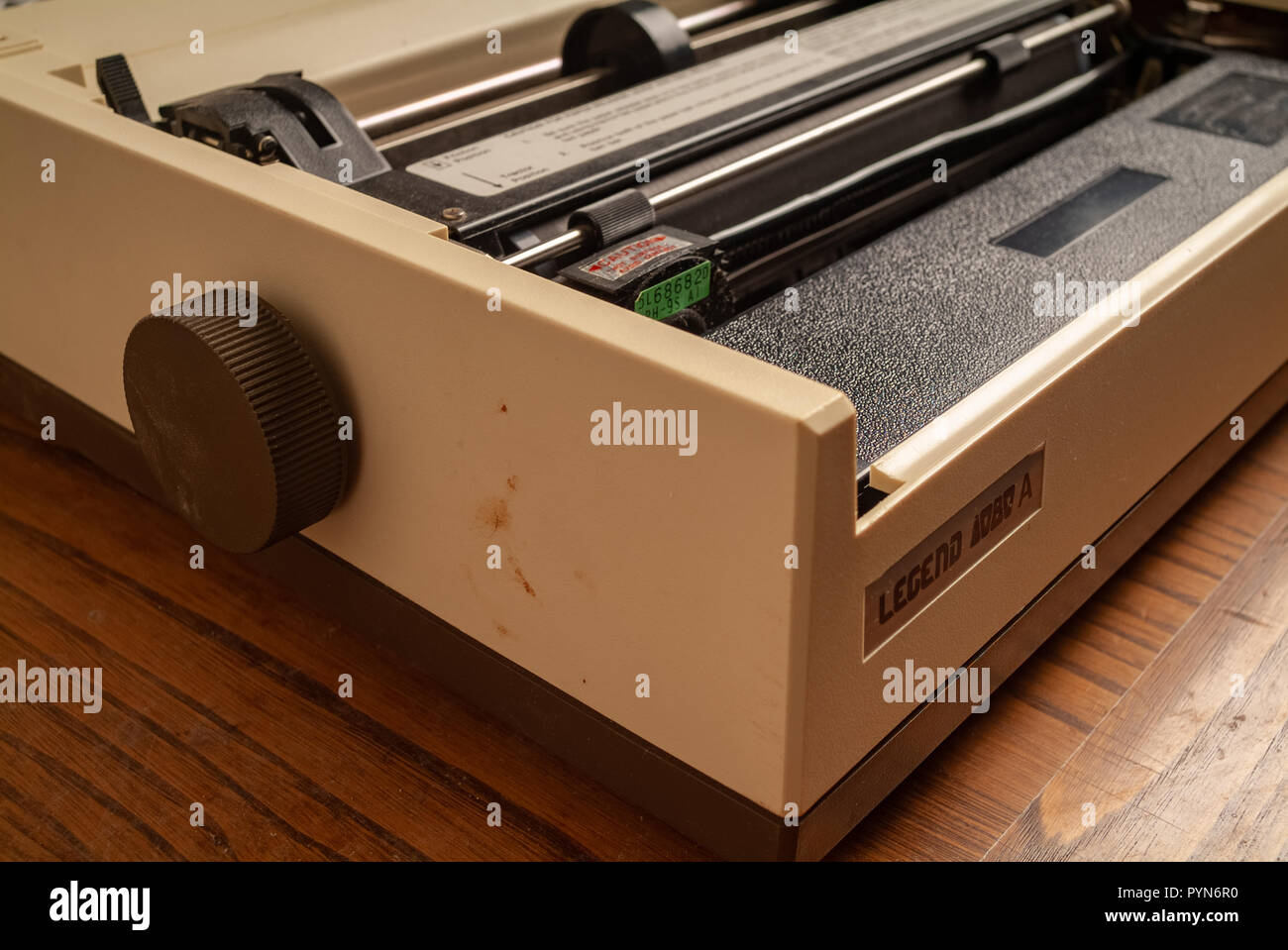 Dot matrix printer hi-res stock photography and images - Alamy