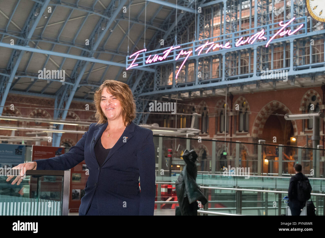 Tracey emin neon hi-res stock photography and images - Alamy