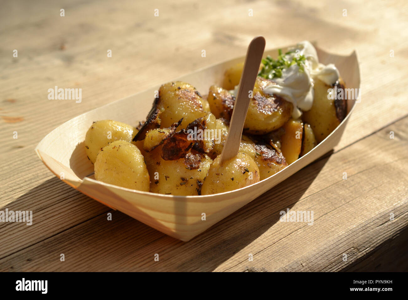 potato eat salted potato sour cream cheese Stock Photo - Alamy