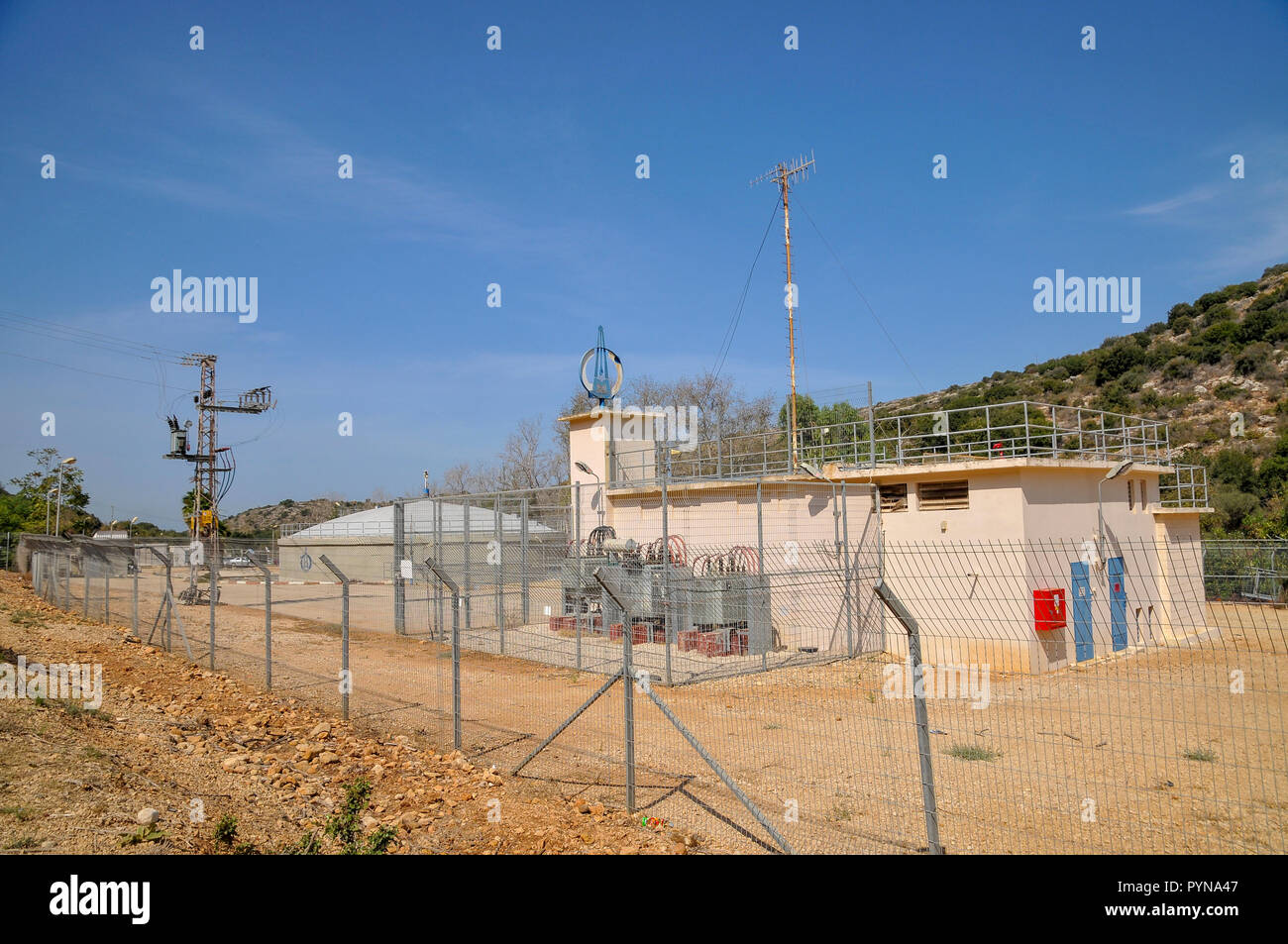 Pumping off water hi-res stock photography and images - Alamy