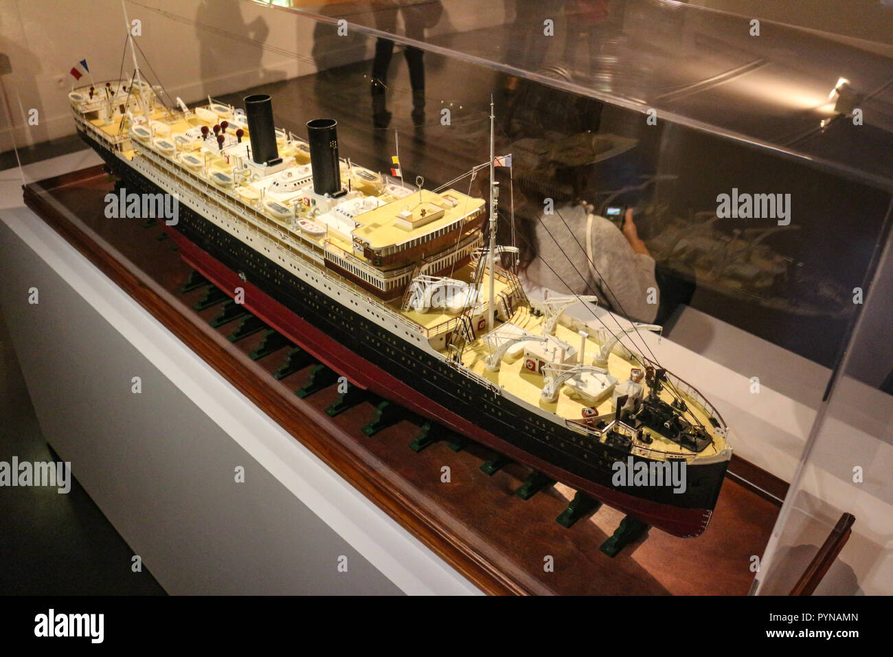 Lebon hi-res stock photography and images - Alamy