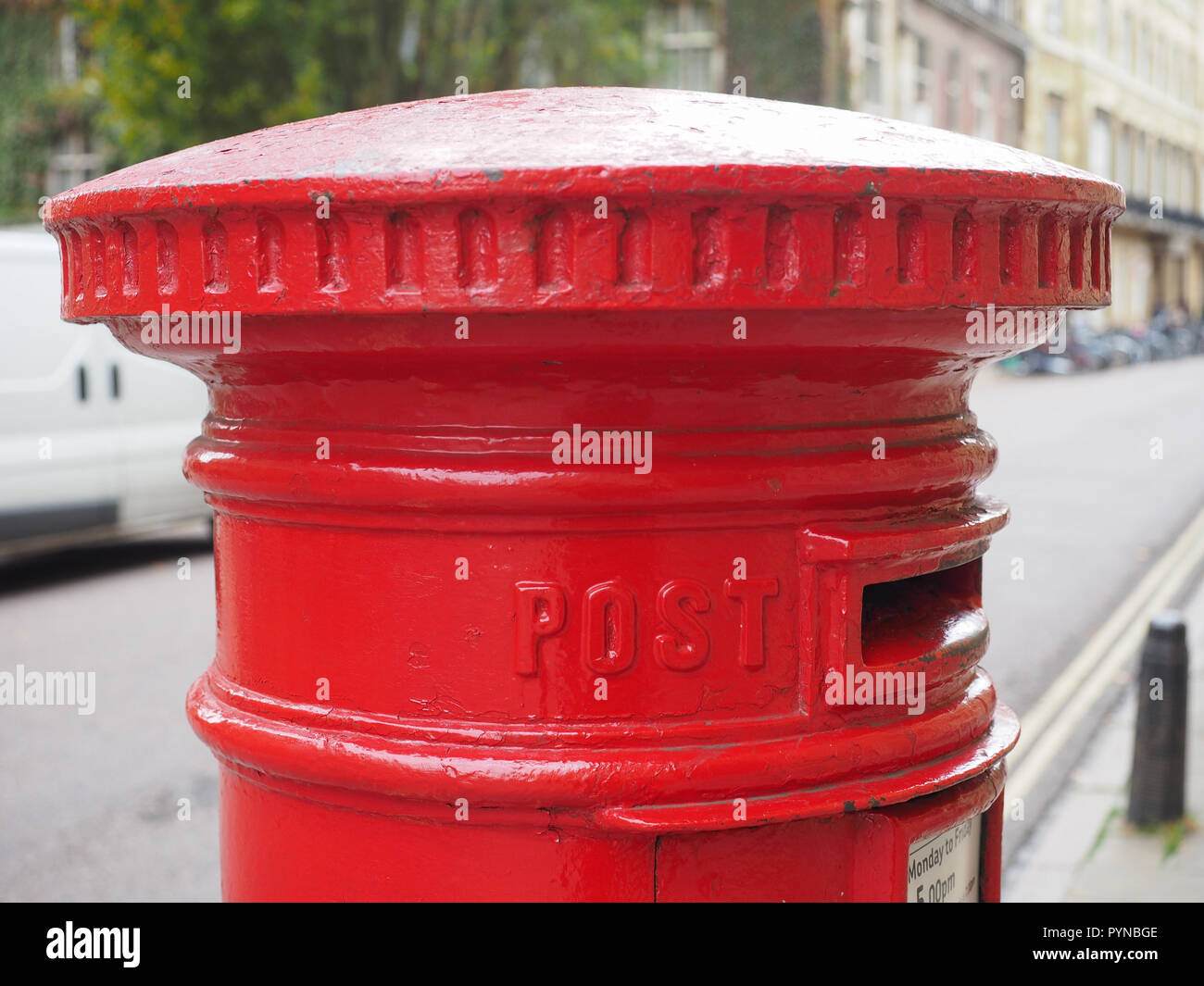 Letter box drop hi-res stock photography and images - Alamy
