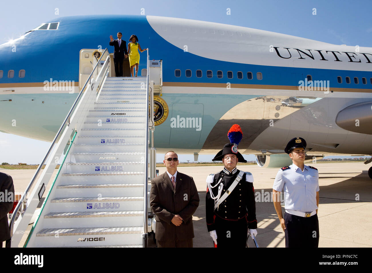 President obamas air force one hi-res stock photography and images - Alamy