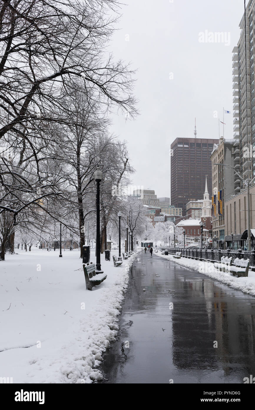 Boston common wintertime hi-res stock photography and images - Alamy