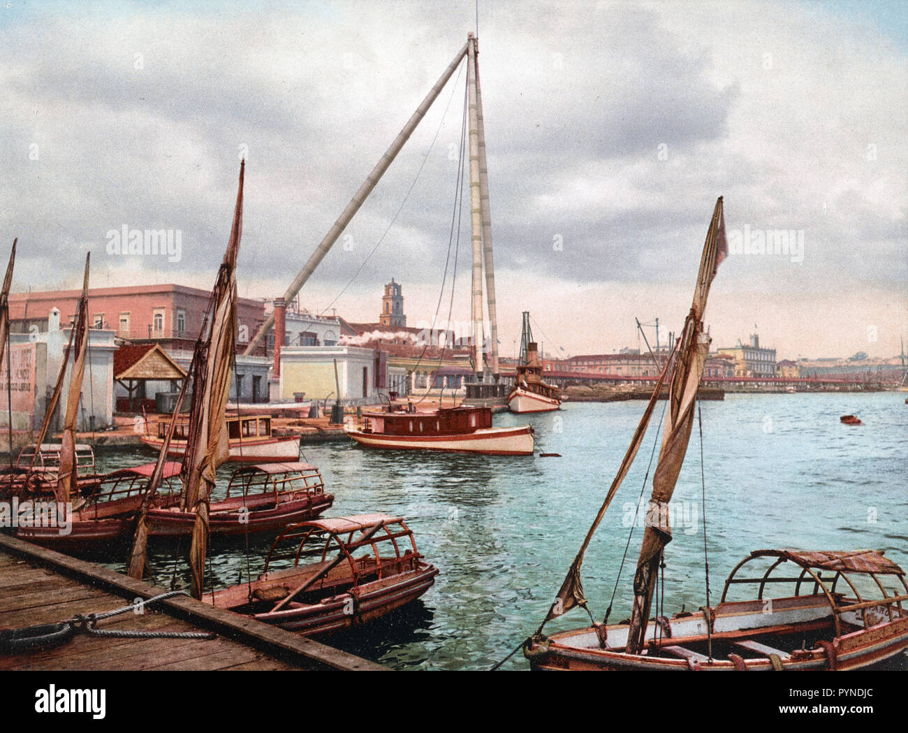 Early 1900s color photographs hi-res stock photography and images - Alamy