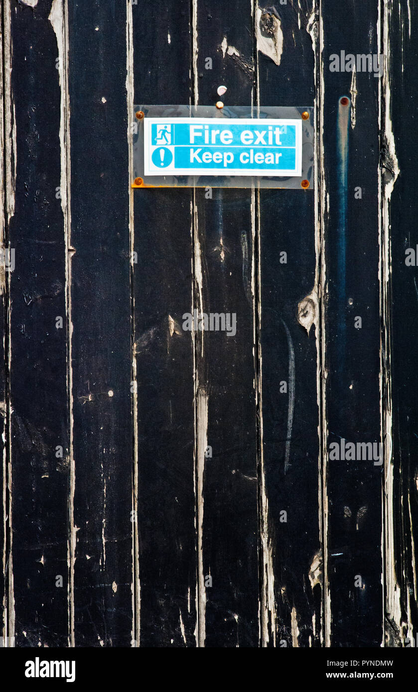 Fire exit sign hi-res stock photography and images - Alamy