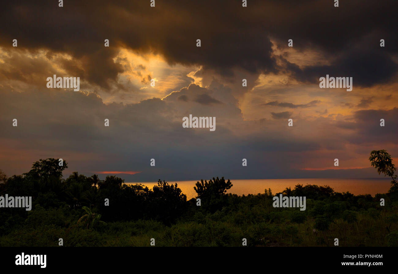 Tanon strait hi-res stock photography and images - Alamy