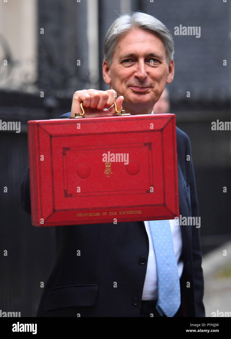 Philip hammond red box 2018 hi-res stock photography and images - Alamy