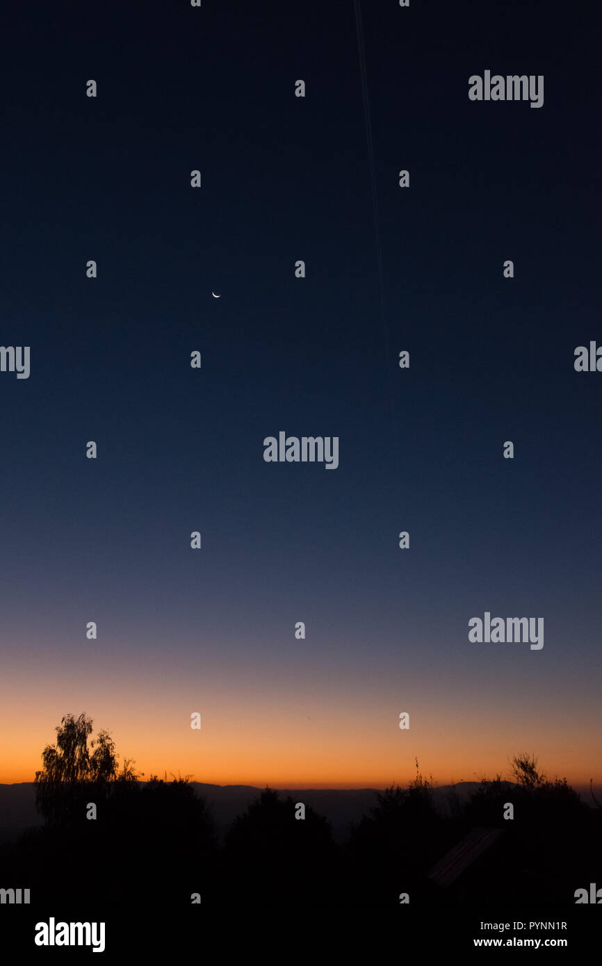 Moon with sunlight hi-res stock photography and images - Alamy