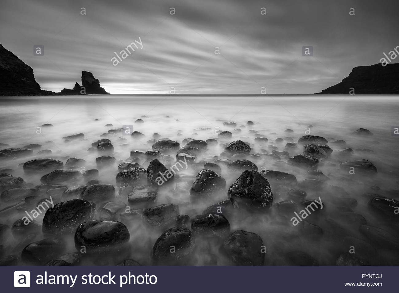 Talisker Bay, Skye High Resolution Stock Photography and Images - Alamy