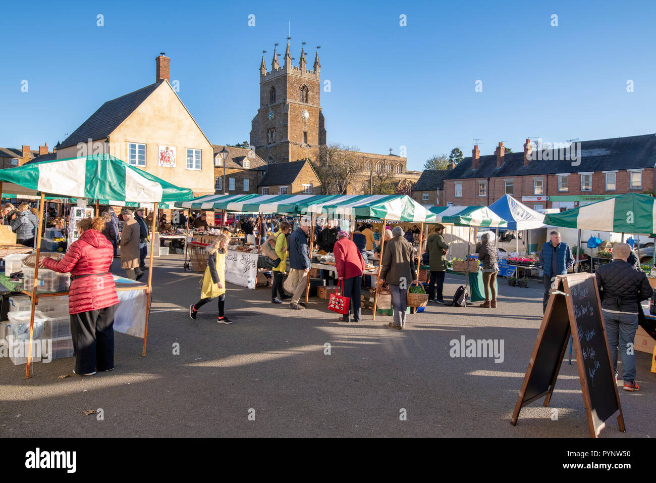 Deddington street hi-res stock photography and images - Alamy