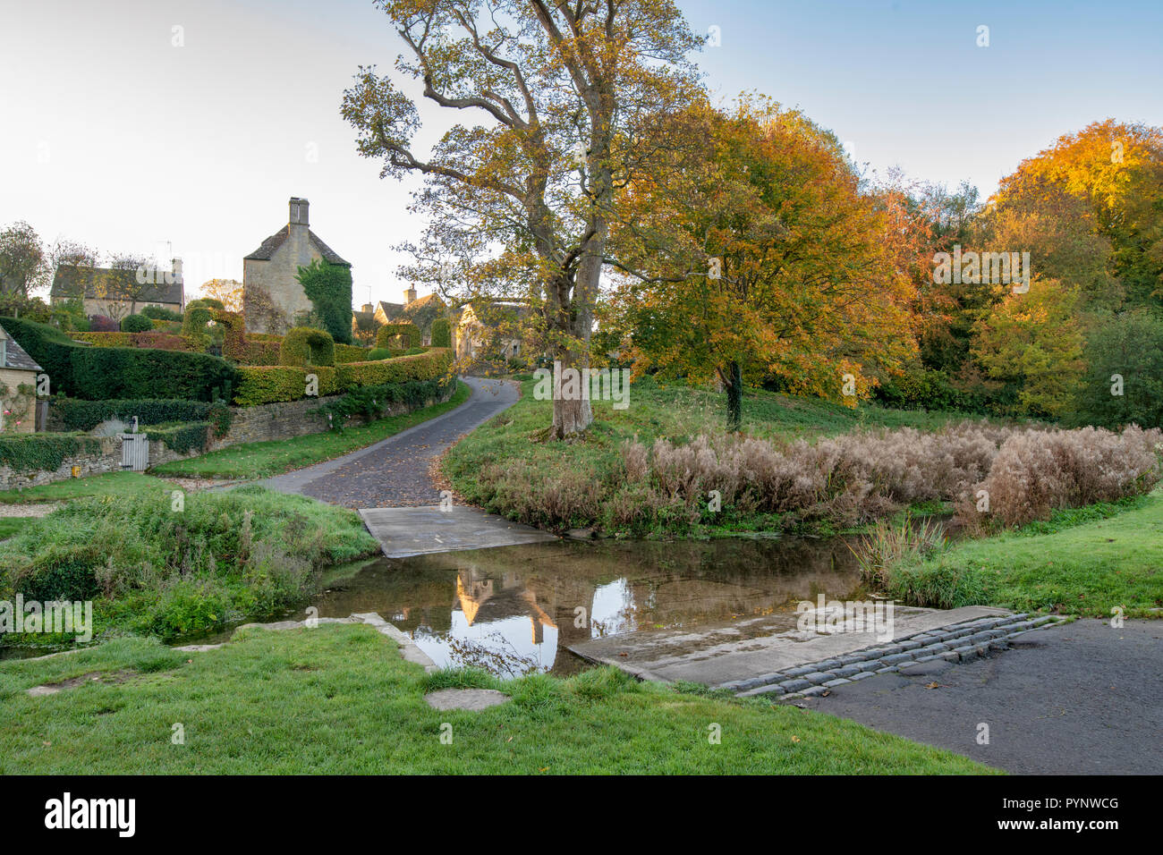 Upper Slaughter in autumn. Upper Slaughter, Cotswolds, Gloucestershire ...