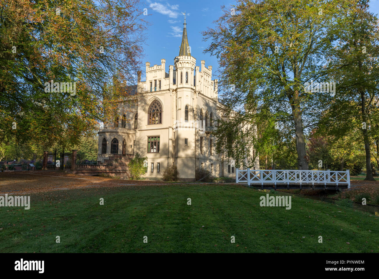 Neo gothic style hi-res stock photography and images - Alamy