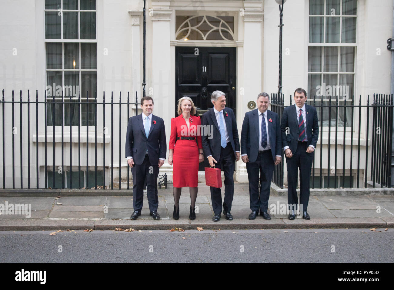 Ministerial red box hi-res stock photography and images - Alamy