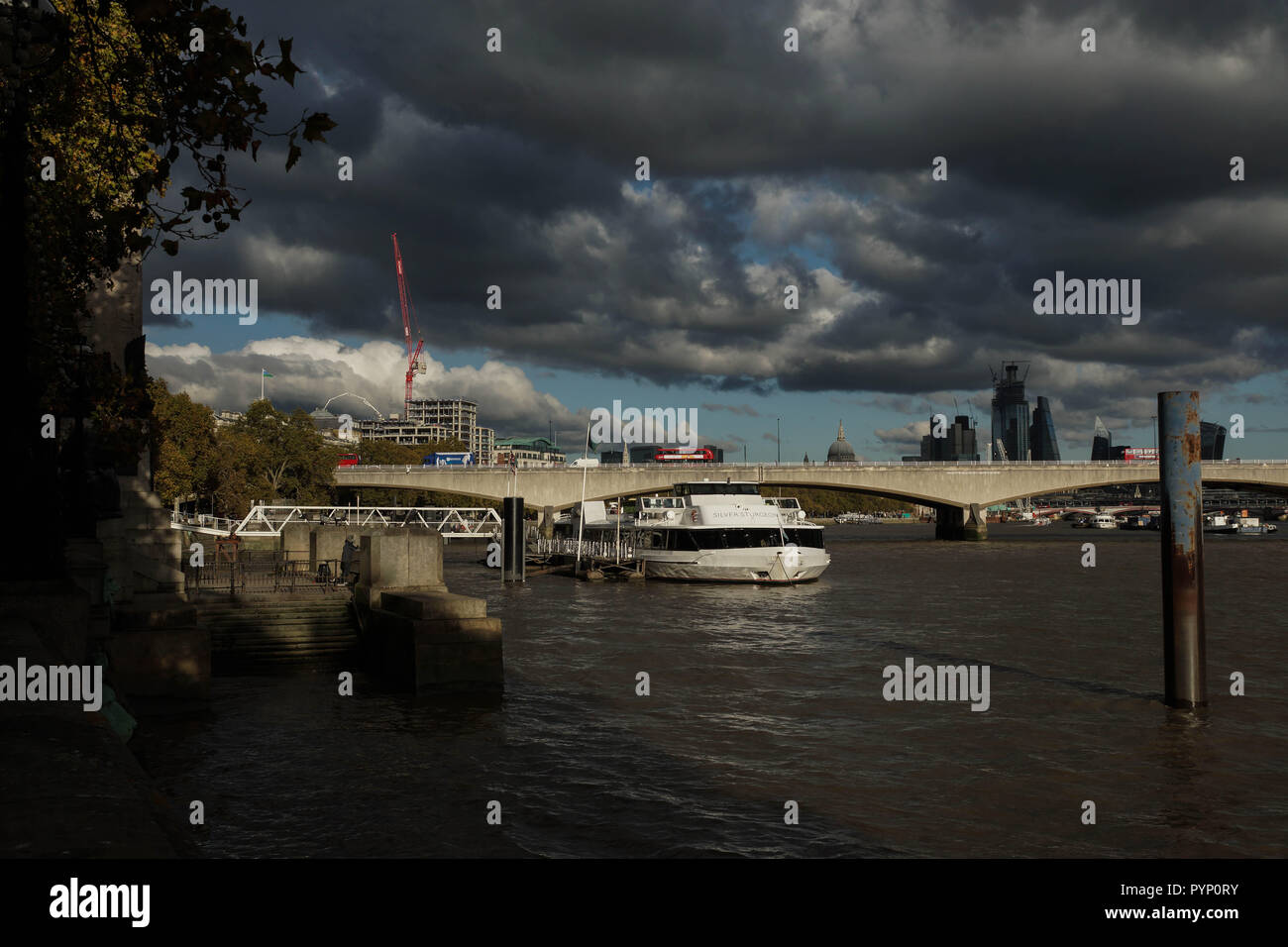 Victoria Embankment Steps High Resolution Stock Photography and Images ...
