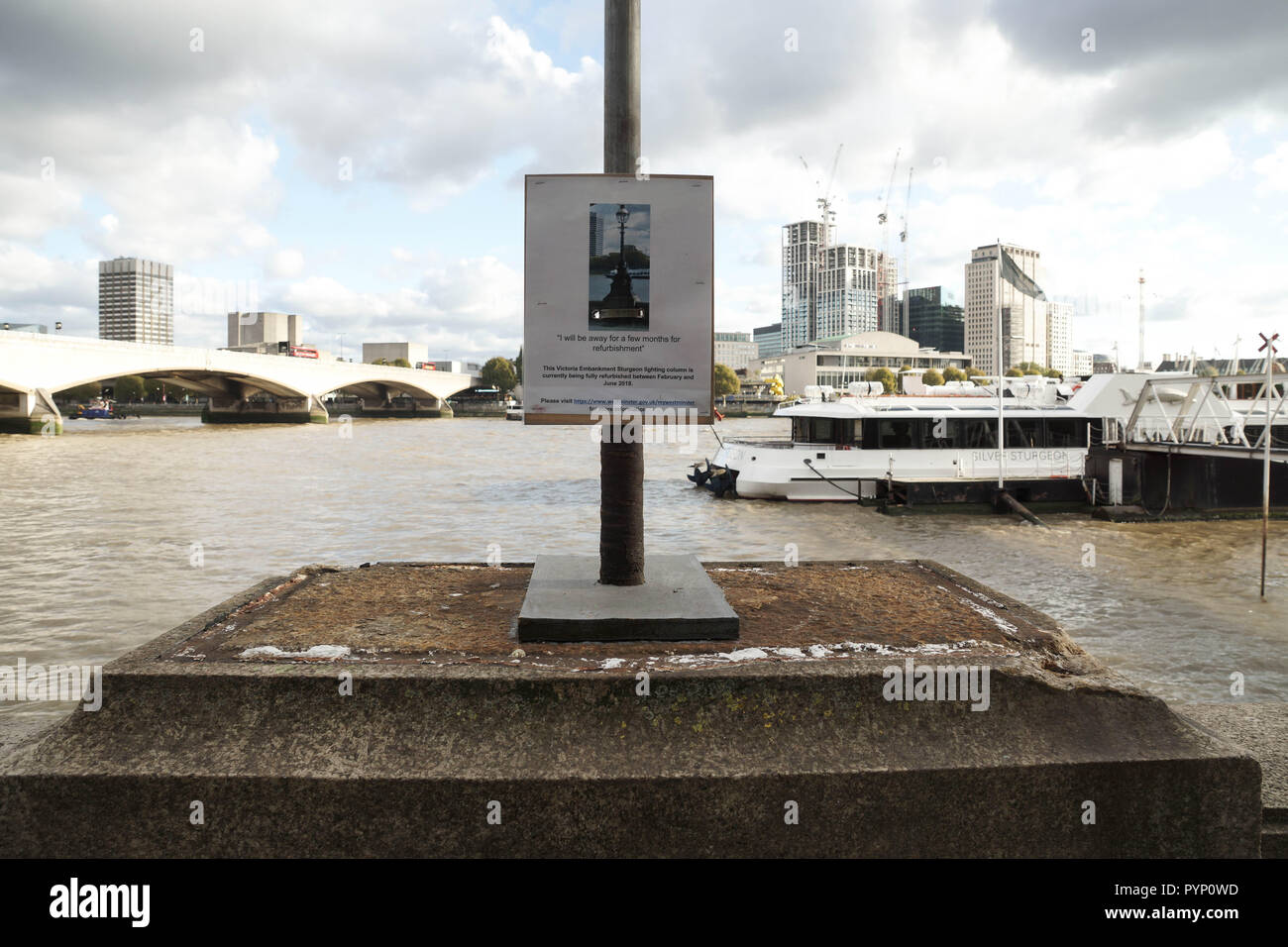 London, UK. 29th October, 2018. Clouds gather over London and the ...
