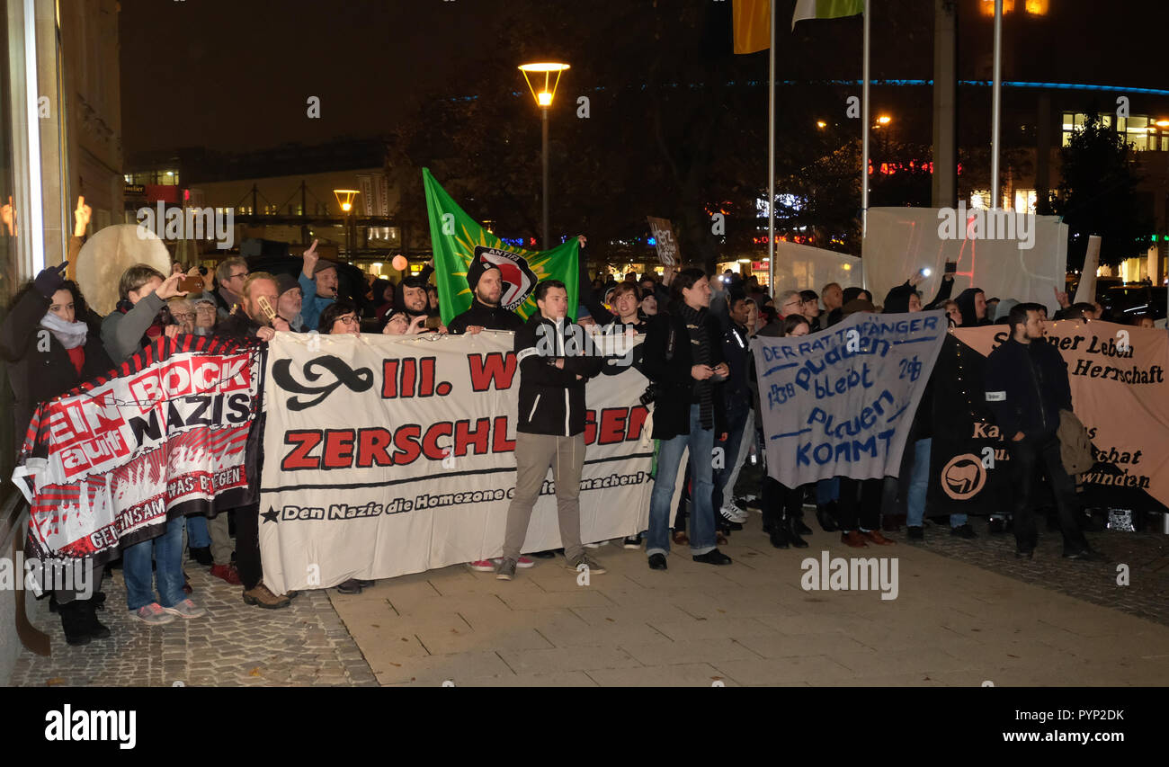 Plauen, Germany. 29th Oct, 2018. Participants of a demonstration ...
