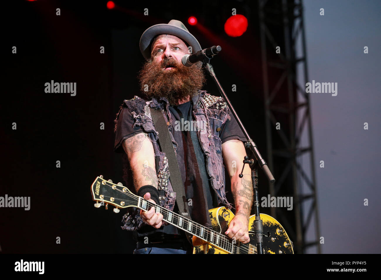 Huntington Beach, Ca. 28th Oct, 2018. Tim Armstrong of Rancid performs ...