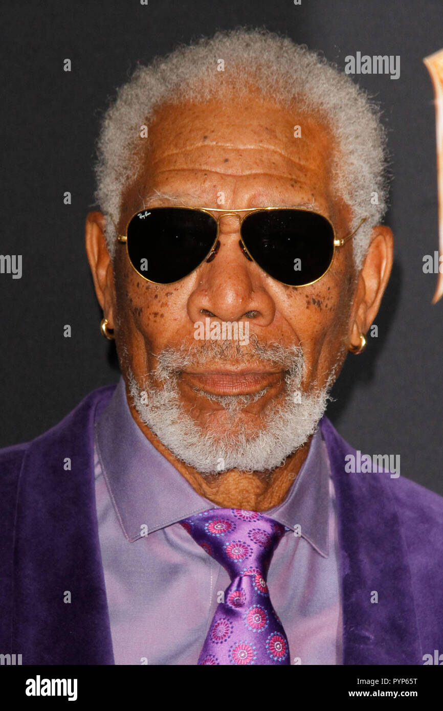 Morgan Freeman at the World Premiere of Disneys' "The Nutcracker And ...