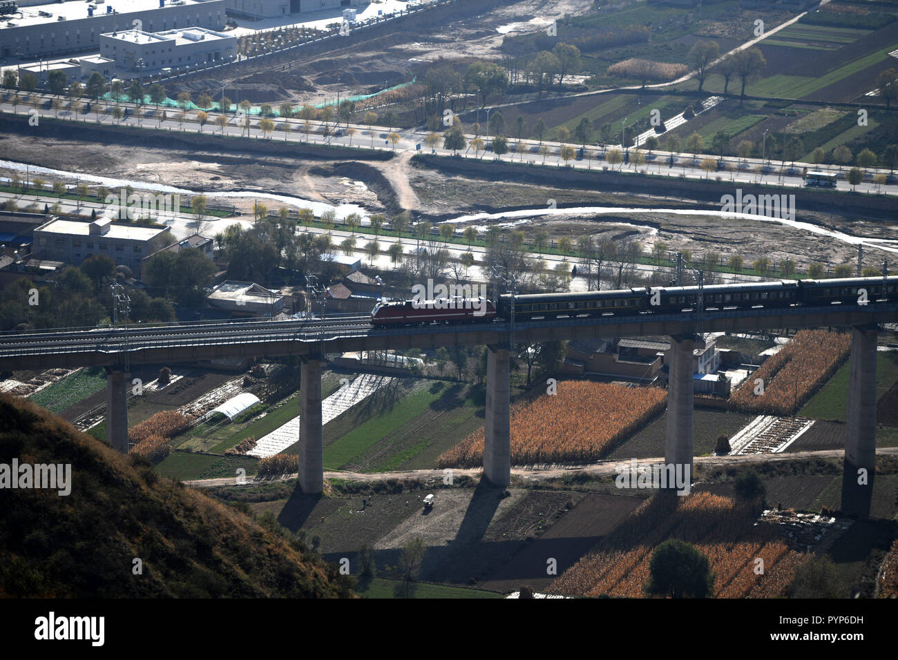 Dingxi, Dingxi, China. 30th Oct, 2018. Dingxi, CHINA-Aerial photography ...