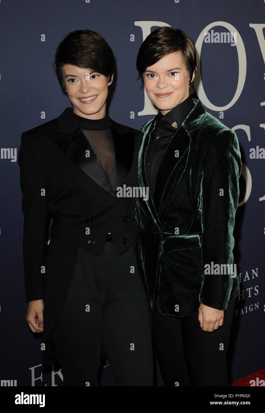 Los Angeles, CA, USA. 29th Oct, 2018. Emily Hinkler, Elizabeth Hinkler ...