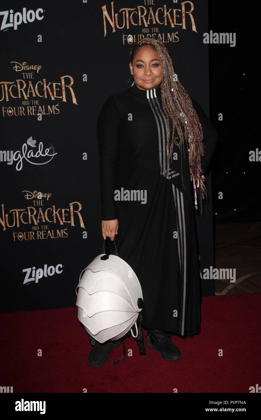 Raven-Symone 10/29/2018 The World Premiere of "The Nutcracker and The ...