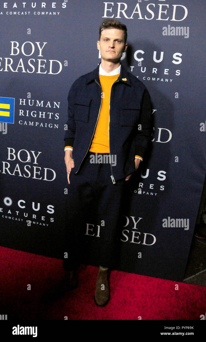 LOS ANGELES, CA - OCTOBER 29: Actor David Joseph Craig attends the ...