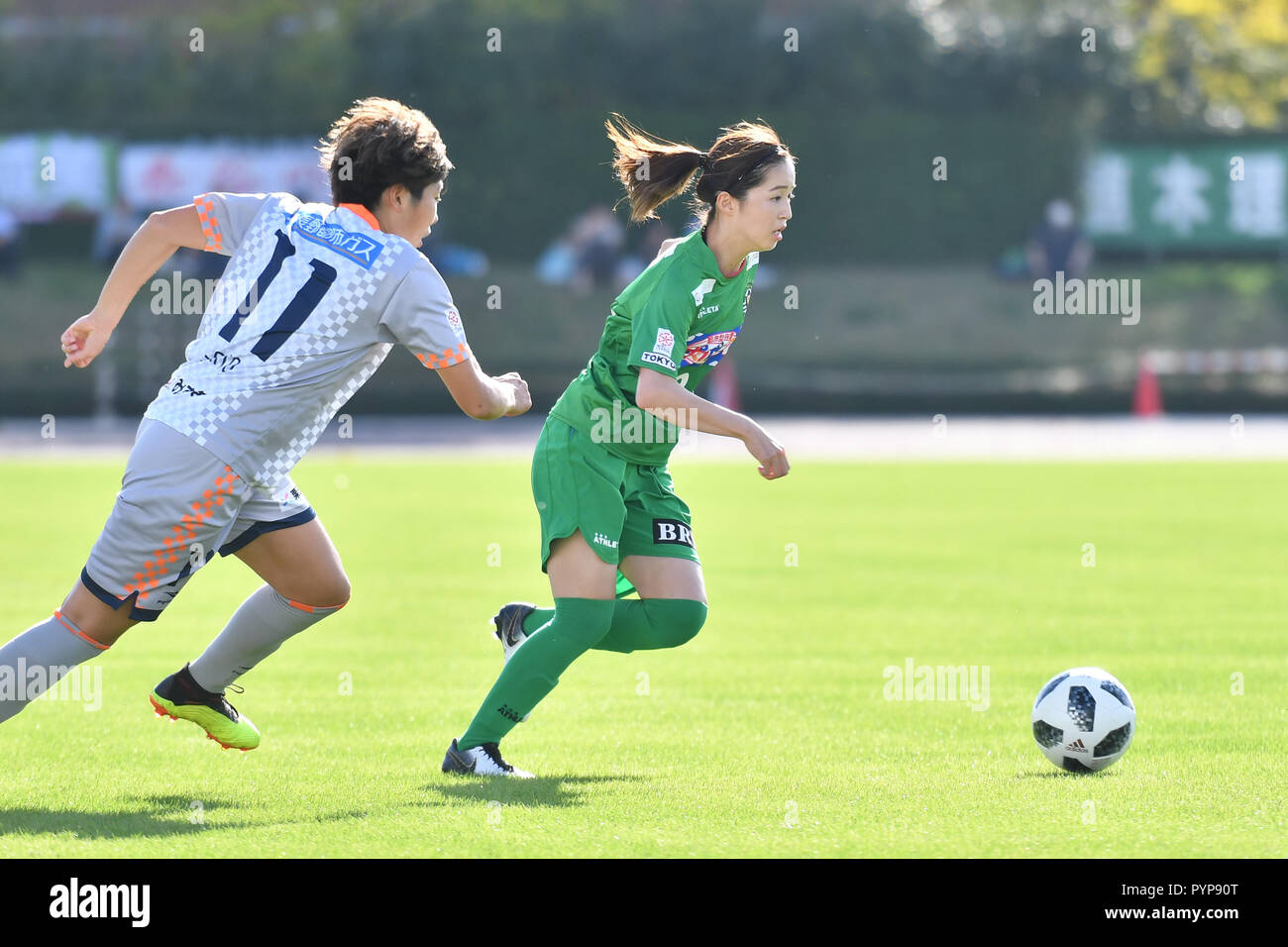 Tokyo, Japan. 27th Oct, 2018. Akane Saito (Parceiro Ladies), Risa ...