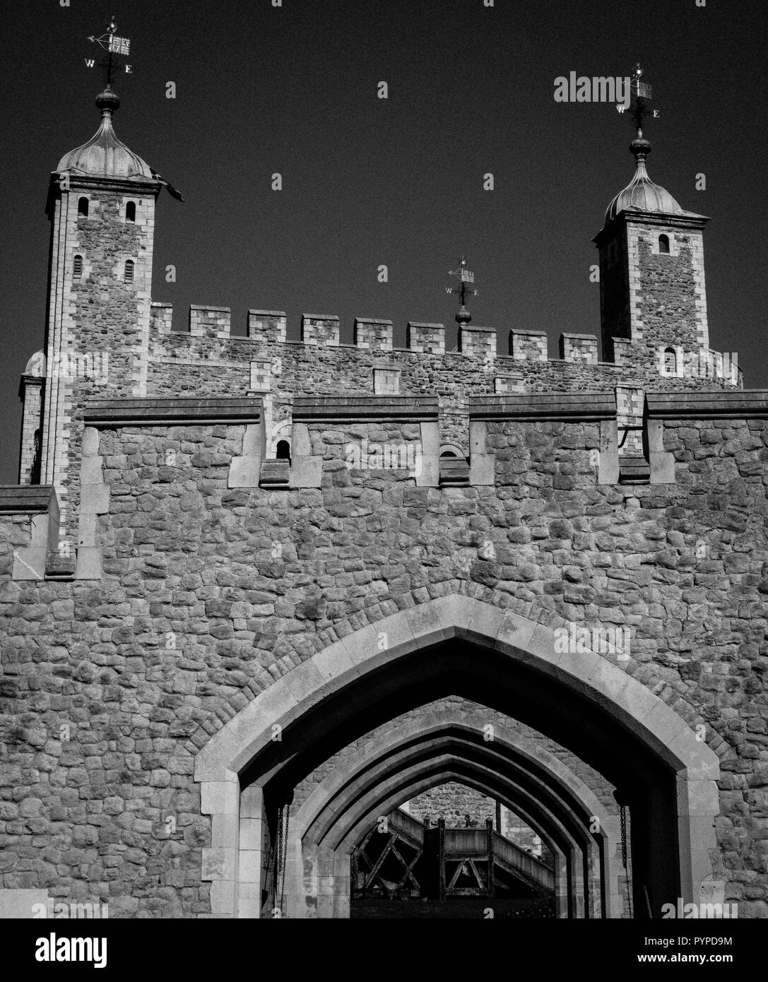 View of Gateway to Entrance to The White Tower, Tower of London, London ...