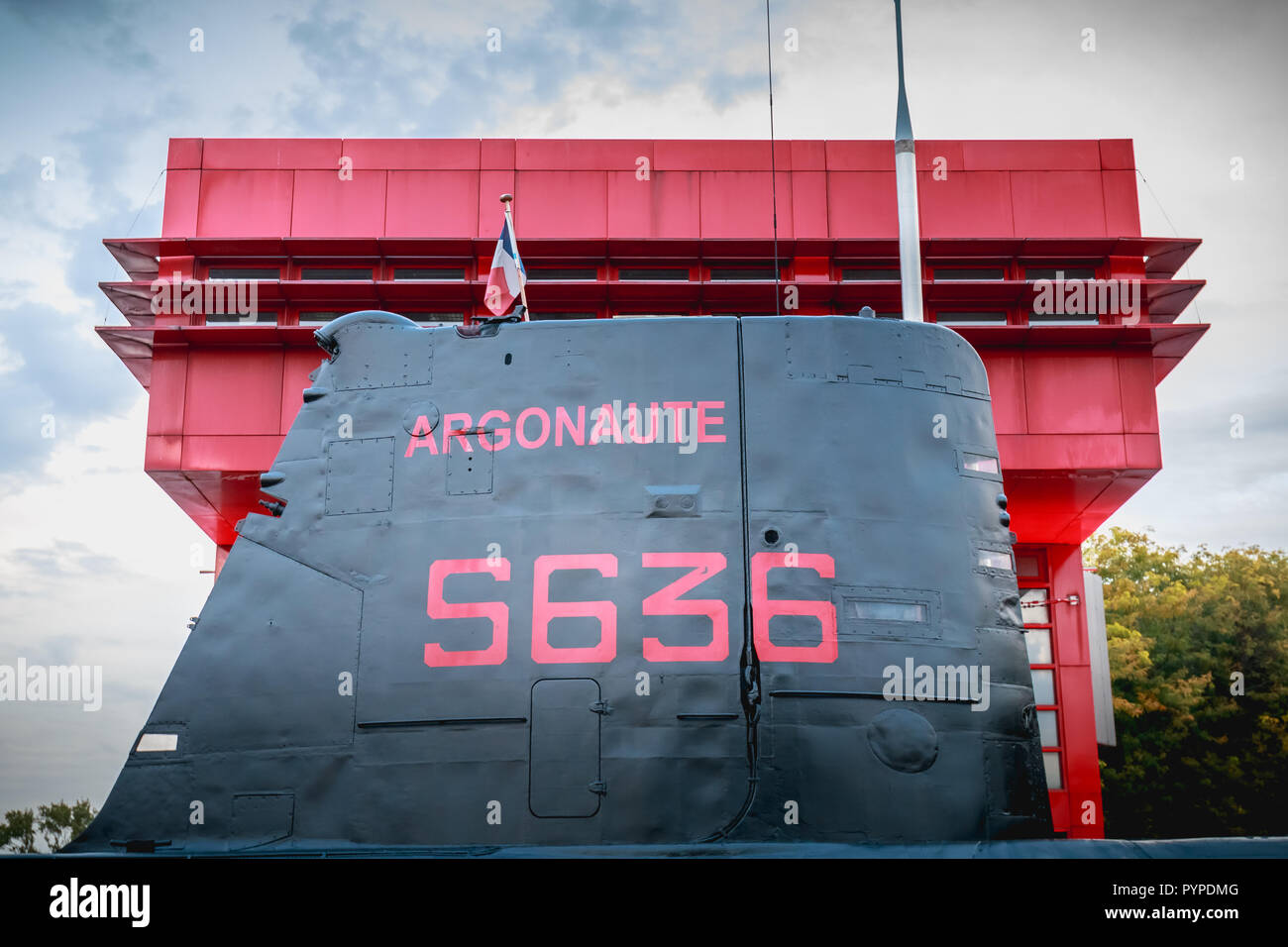 Paris argonaute hi-res stock photography and images - Alamy