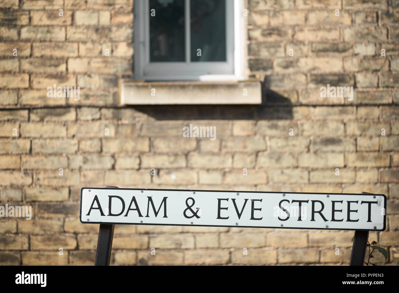 Adam and eve hi-res stock photography and images - Alamy