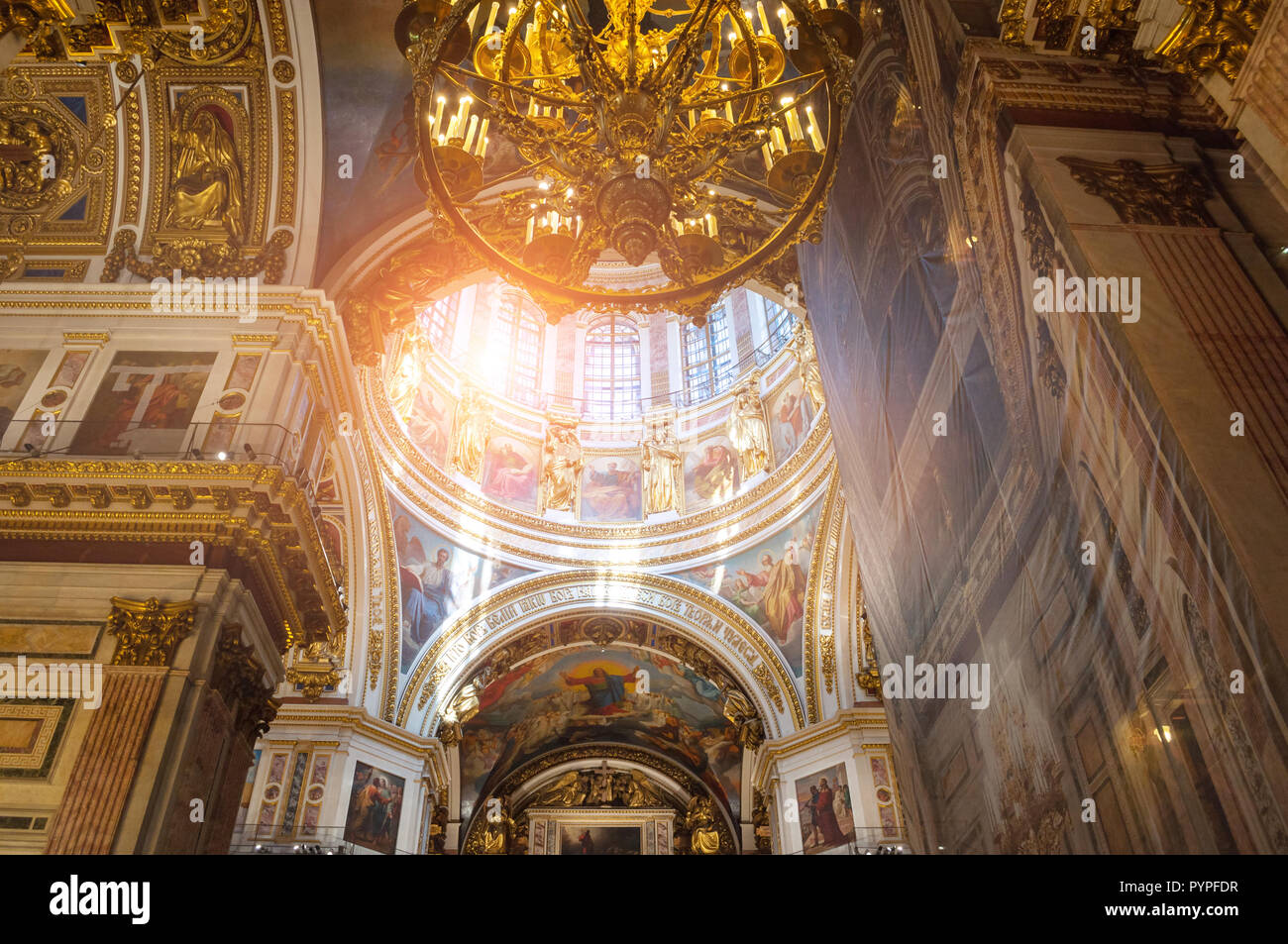 ST PETERSBURG, RUSSIA - AUGUST 15, 2017. Interior of the St Isaac ...