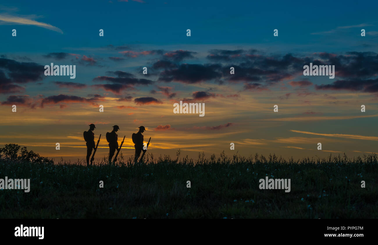 Lest we forget hi-res stock photography and images - Alamy