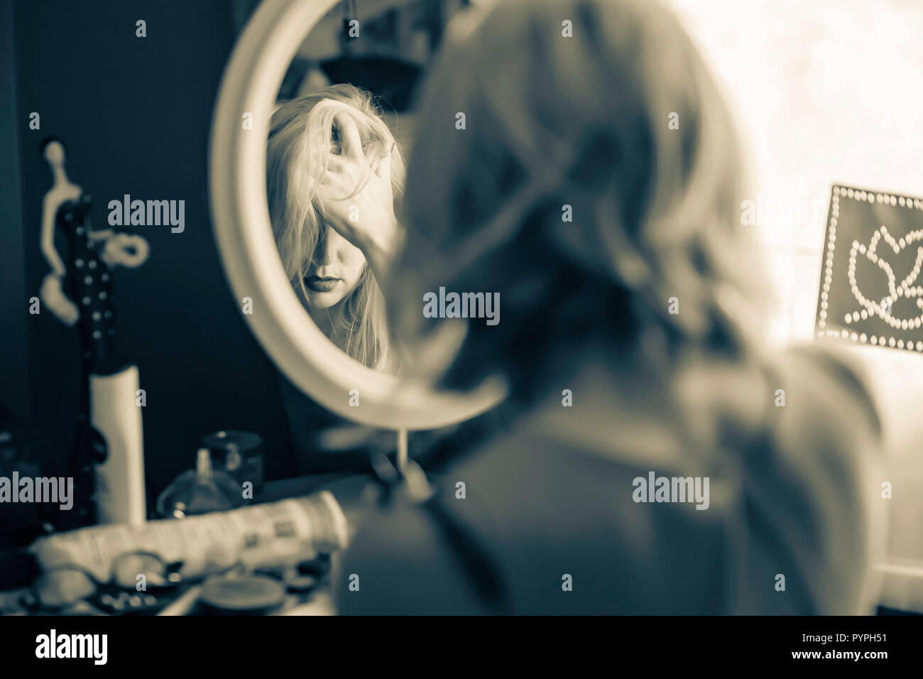Over shoulder shot woman in hi-res stock photography and images - Alamy