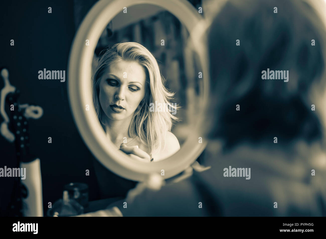 Over shoulder shot woman in hi-res stock photography and images - Alamy