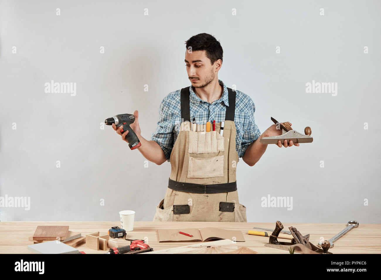 Portrait confused mechanic hi-res stock photography and images - Alamy