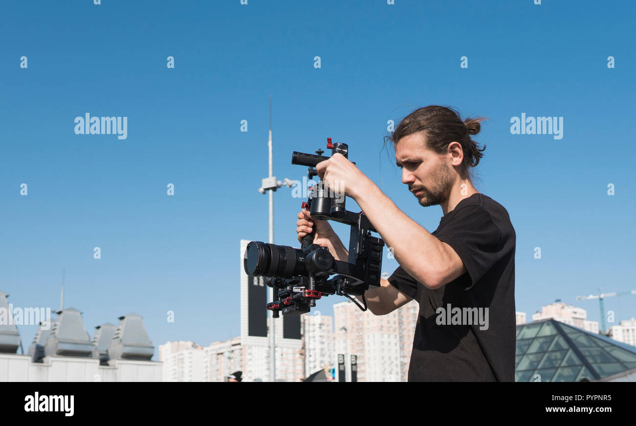Videographer frame hi-res stock photography and images - Alamy