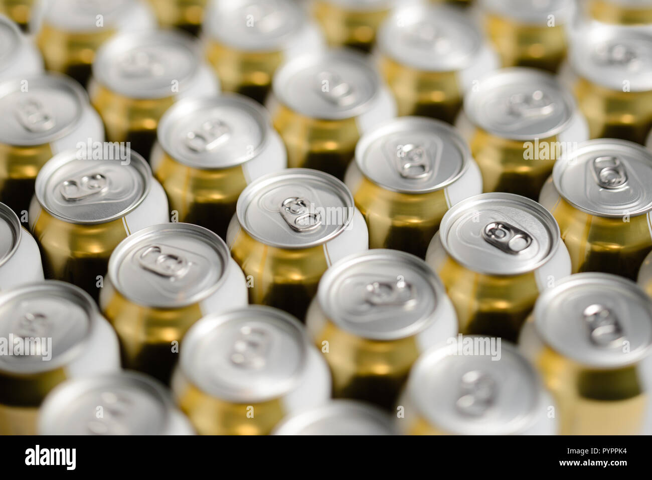 Bunch pallet of beverage drink tin can cans Stock Photo - Alamy