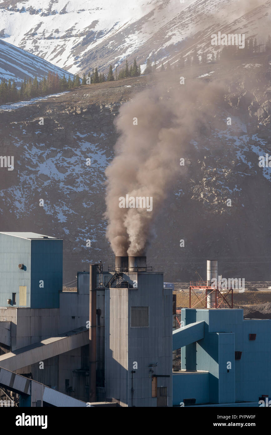 Luscar mine hi-res stock photography and images - Alamy