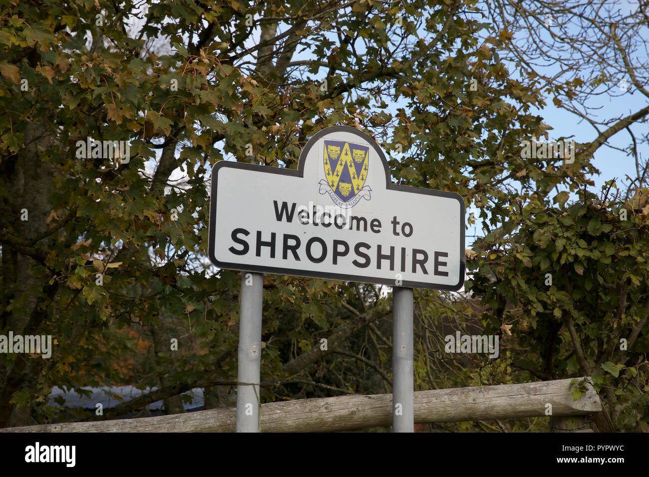 Welcome to Shropshire sign Stock Photo - Alamy